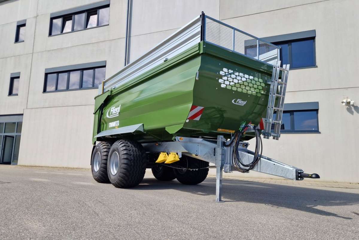 Fliegl TMK 190 JUMBO: Starker Muldenkipper mit attraktiver Aktion